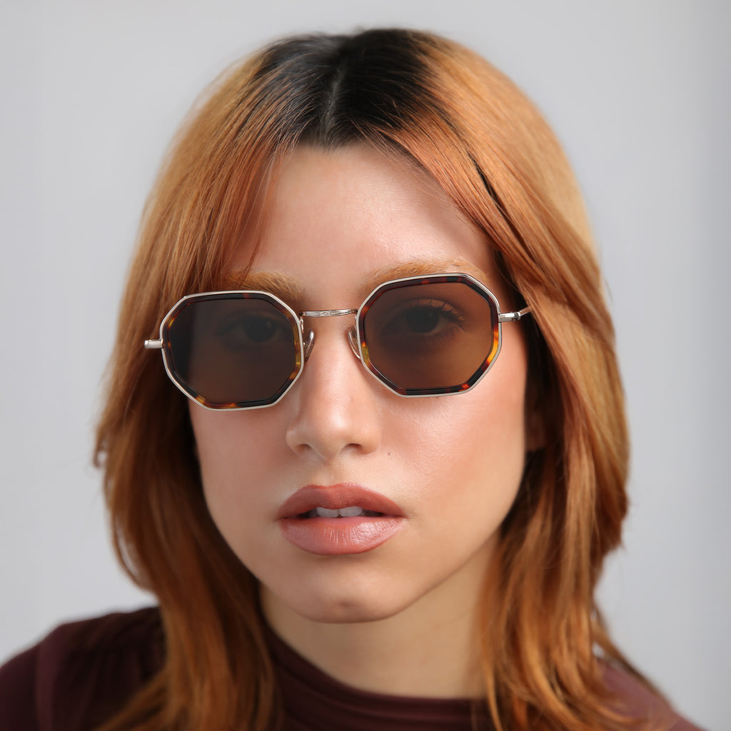 Dylan Tate Sunglasses | illesteva